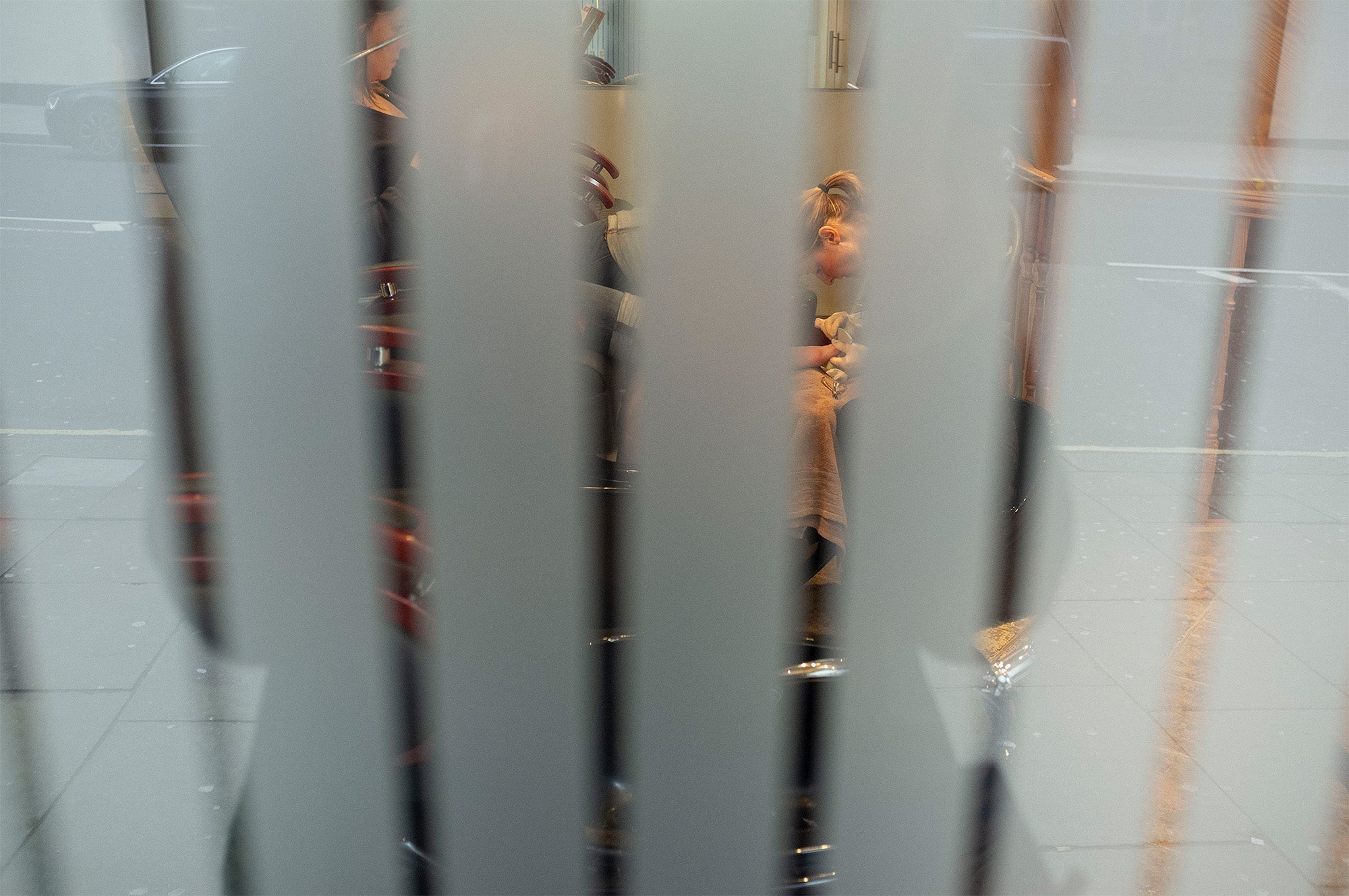 244 - Glimpse – Frankie Sinclair - Artist